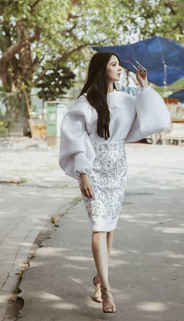 Samridhi Dhillon – Esha Sethi Thirani